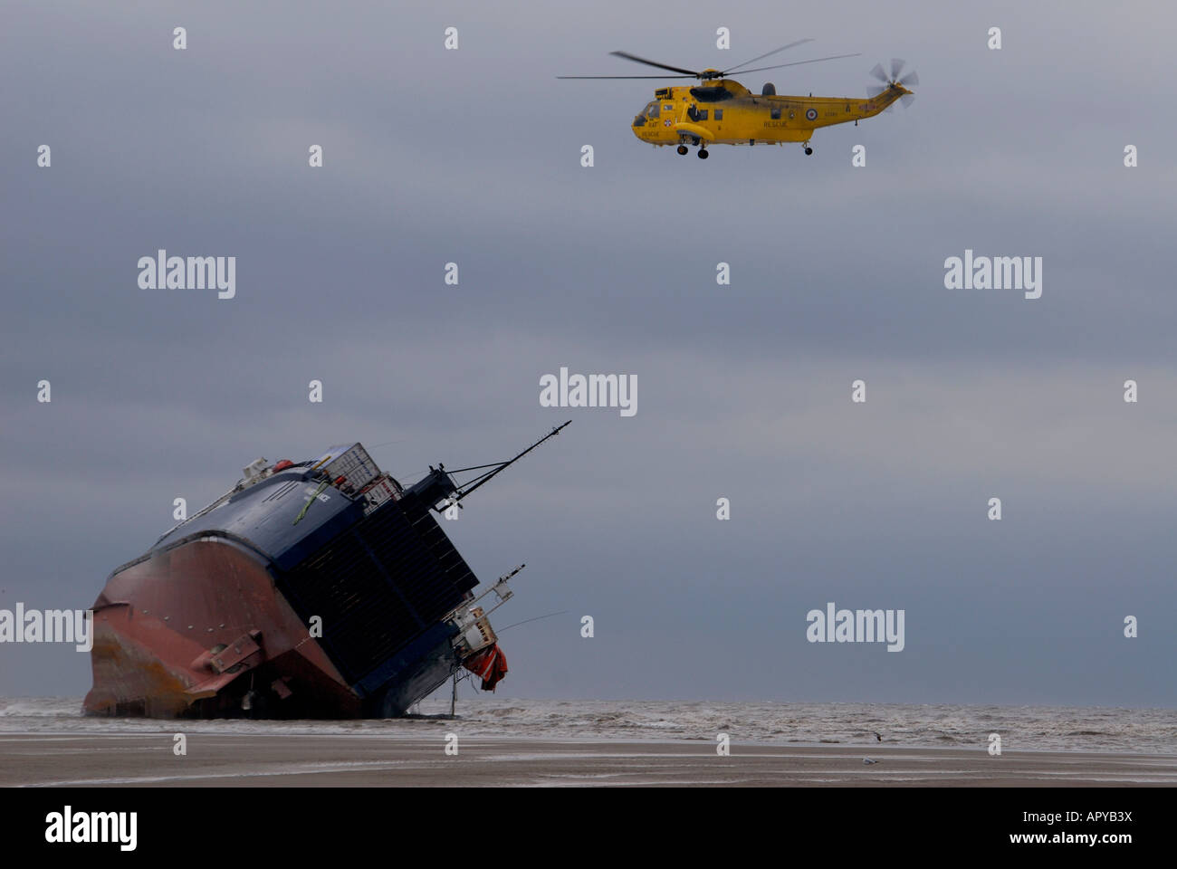 Riverdance hi-res stock photography and images - Alamy
