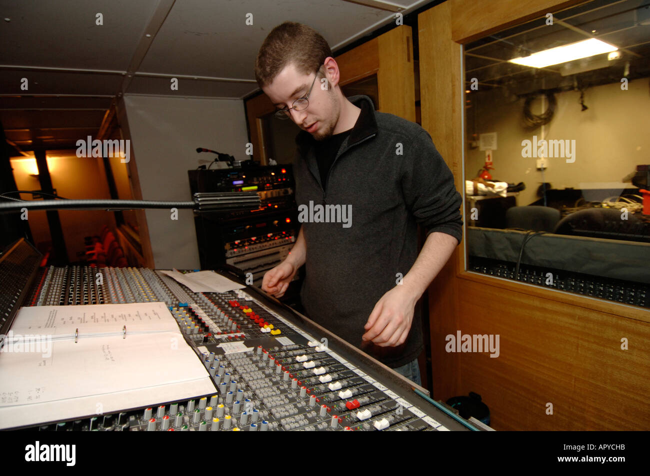 Mixing desk theatre hi-res stock photography and images - Alamy