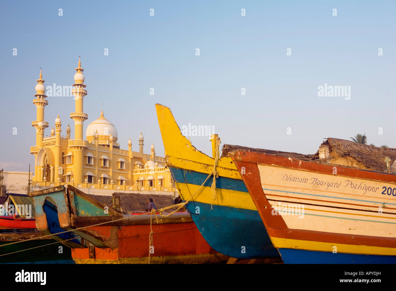 India kerala kovalam vizhinjam village hi-res stock photography and ...