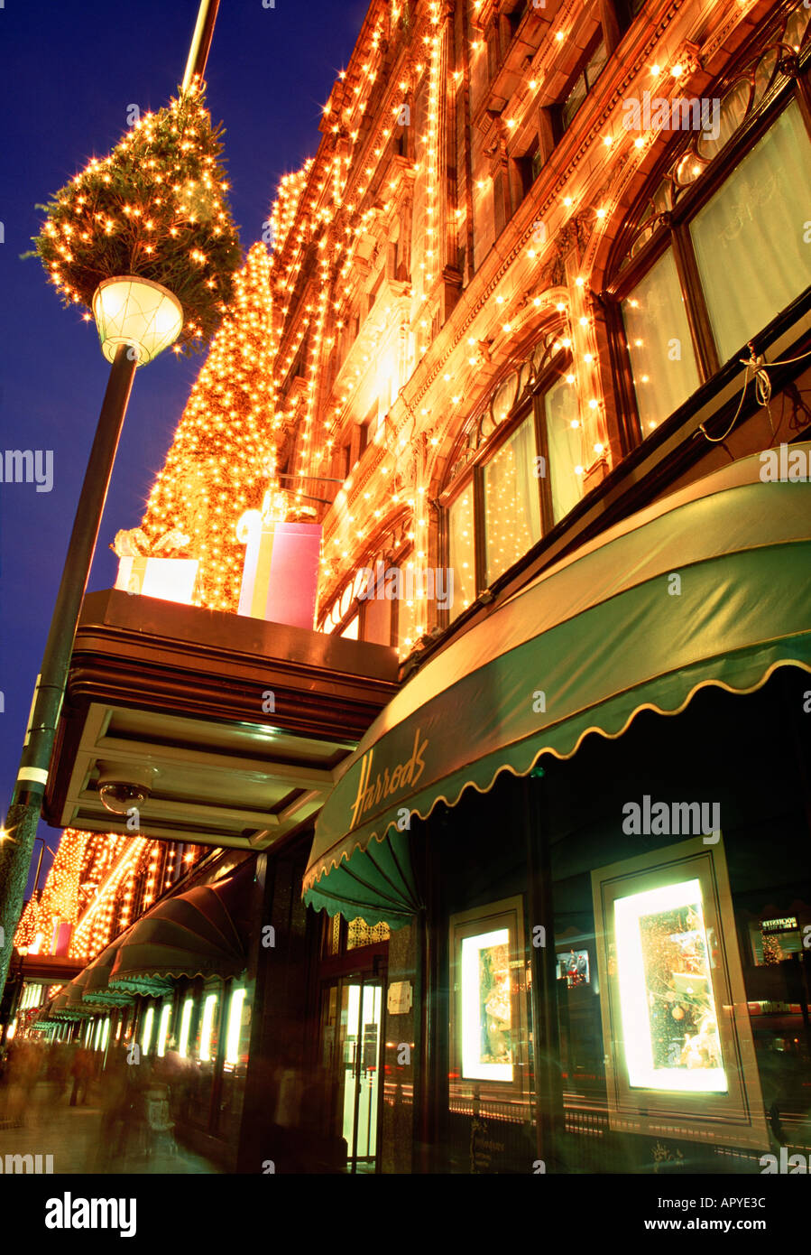 Harrods christmas world hi-res stock photography and images - Alamy