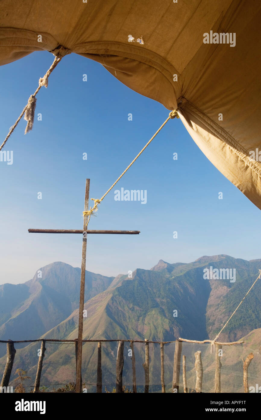 INDIA KERALA MUNNAR AND TAMIL NADU TOP STATION VIEWPOINT Stock Photo ...