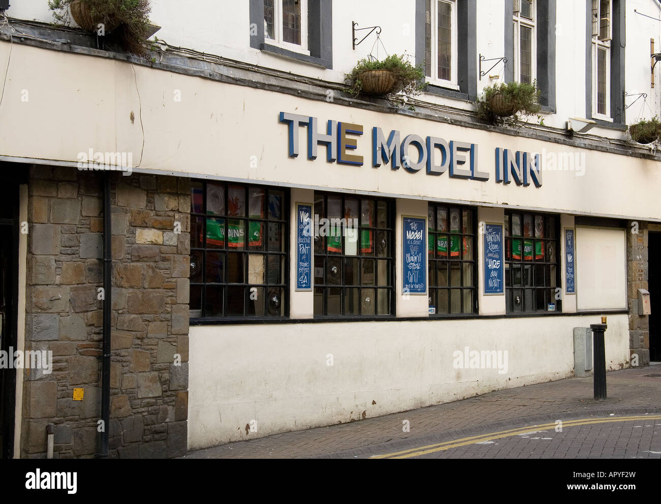 The Model Inn public house Quay St Cardiff Stock Photo - Alamy