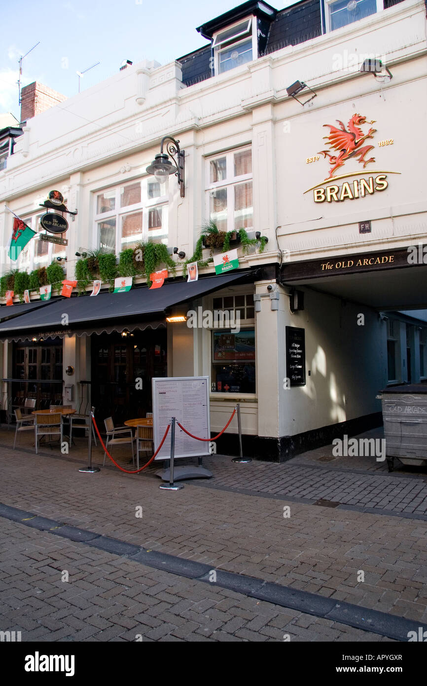Old Arcade public house Church St Cardiff Stock Photo - Alamy