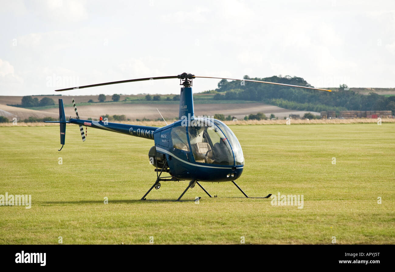 Robinson R22 Beta II Helicopter Stock Photo - Alamy