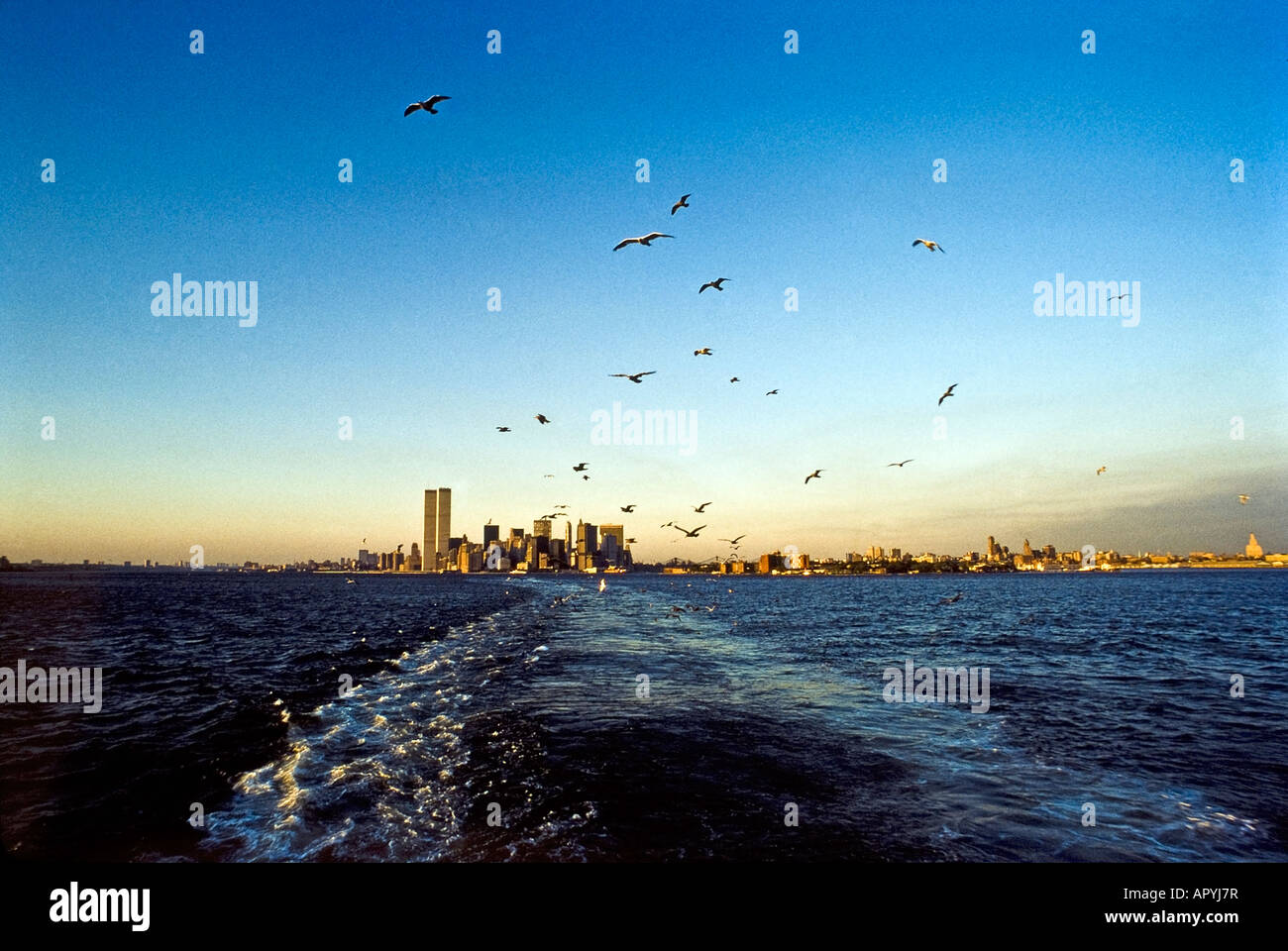 New york skyline pre 11 hi-res stock photography and images - Alamy