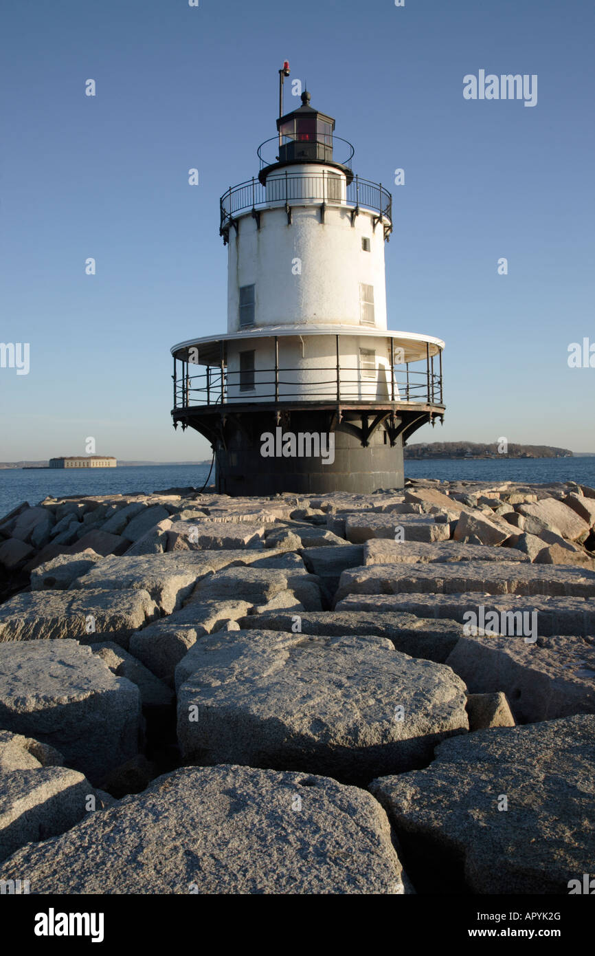 Spring Point Ledge Light at Fort Preble during the winter months ...