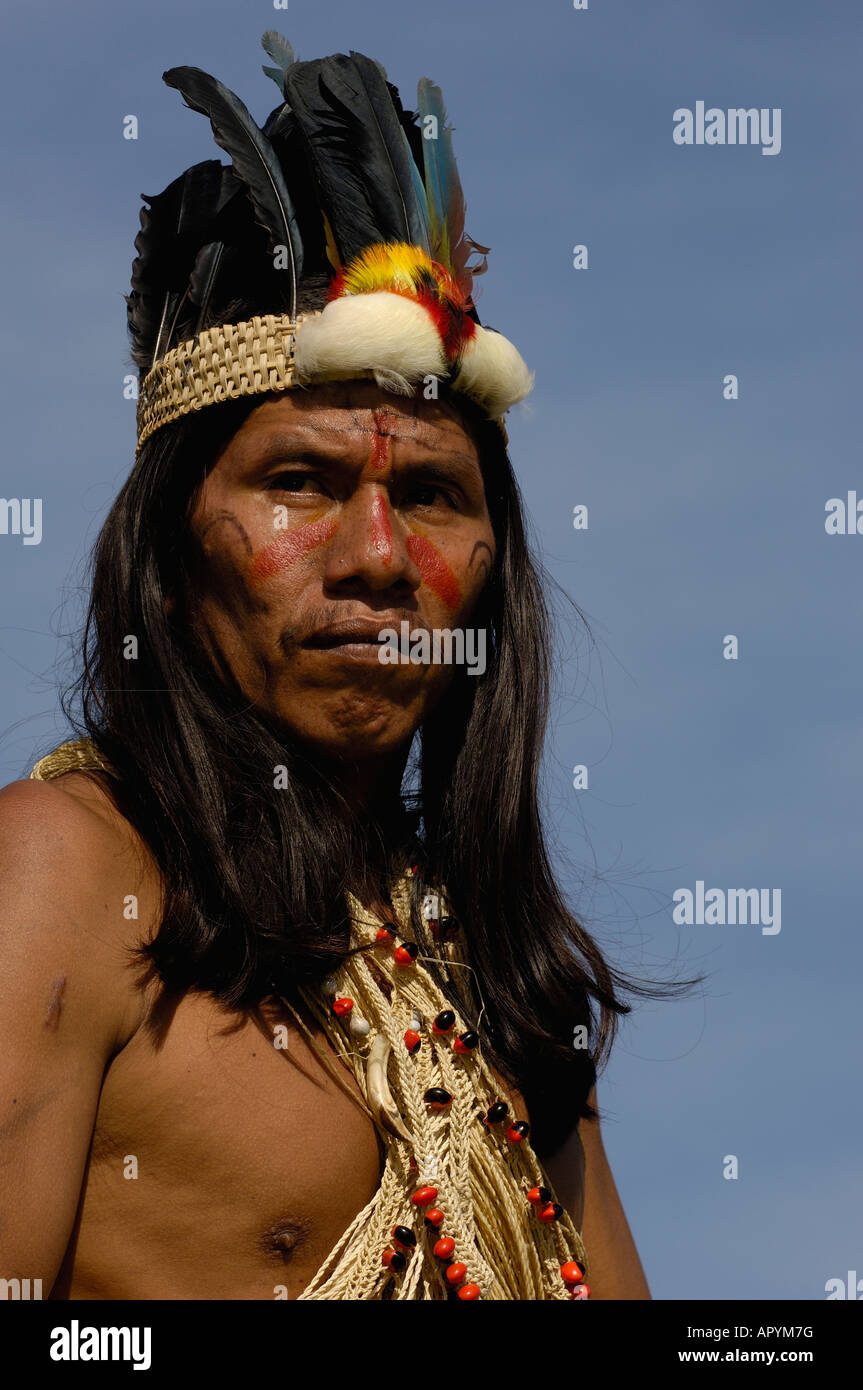 Huaorani hi-res stock photography and images - Alamy