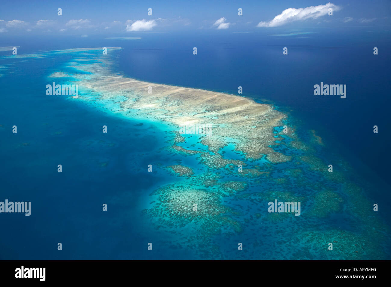 Aerial cays reefs hi-res stock photography and images - Alamy