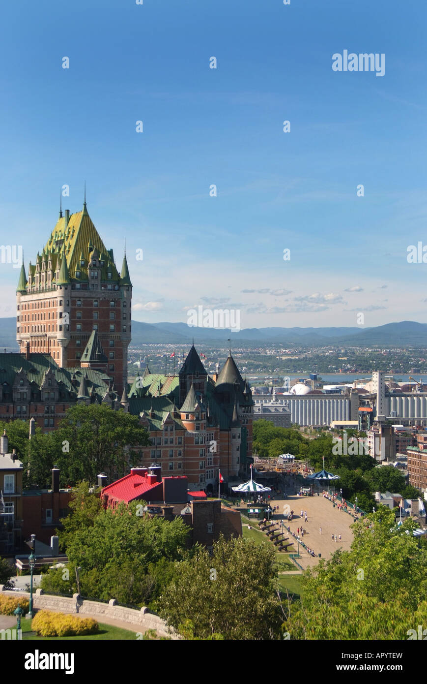 Old quebec chateau hi-res stock photography and images - Alamy