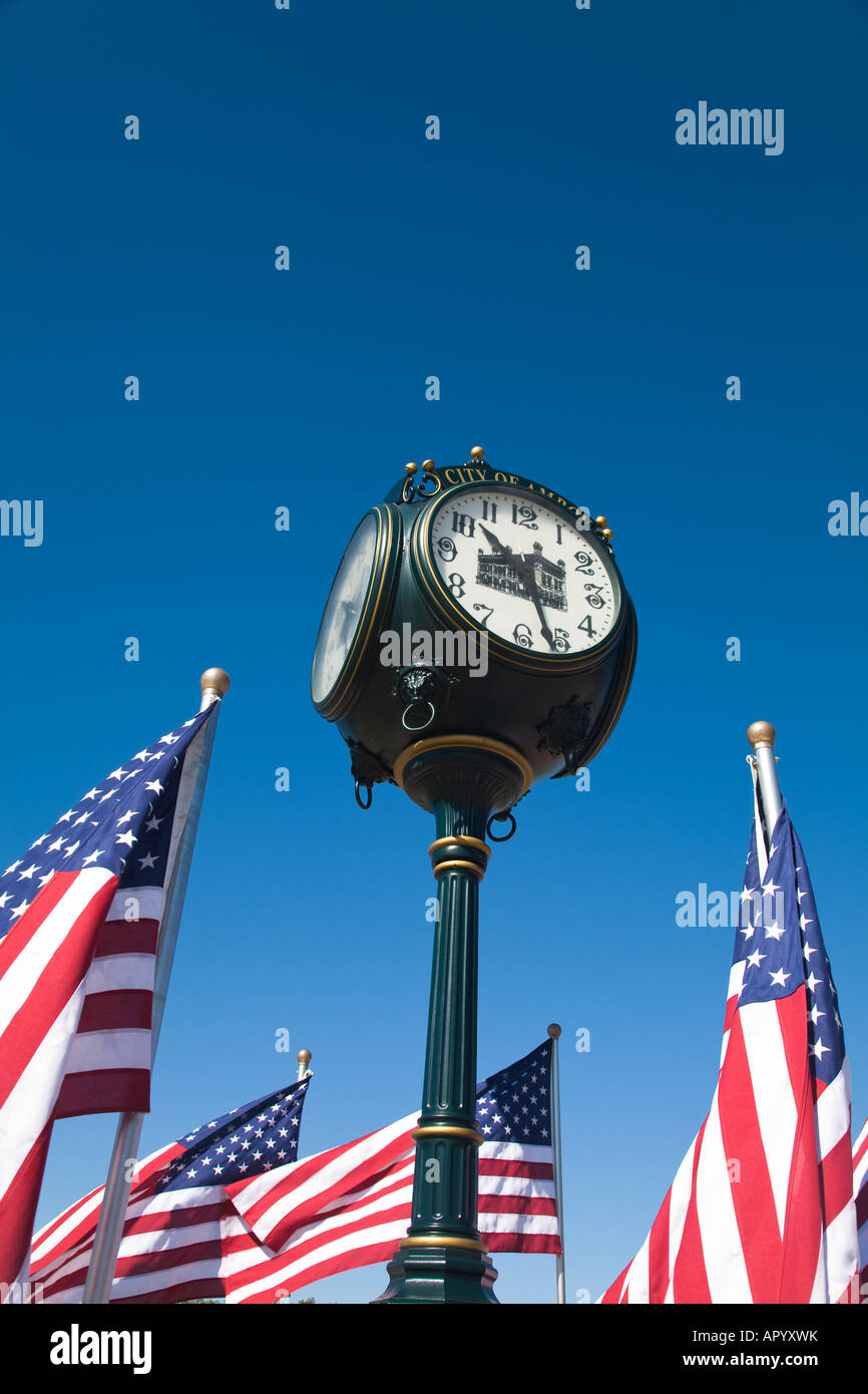 Clock flags hi-res stock photography and images - Alamy