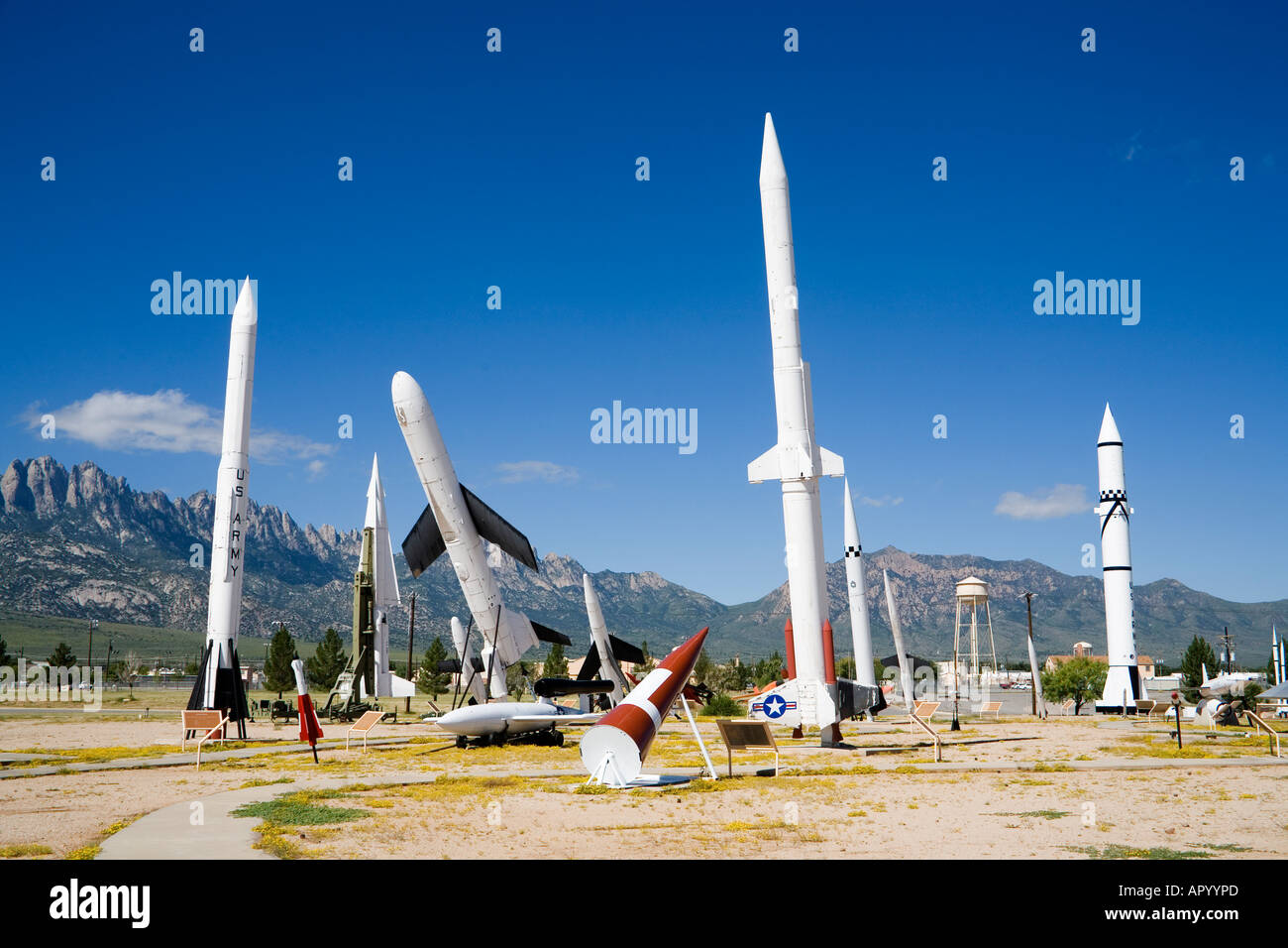 Conventional weapons hi-res stock photography and images - Alamy