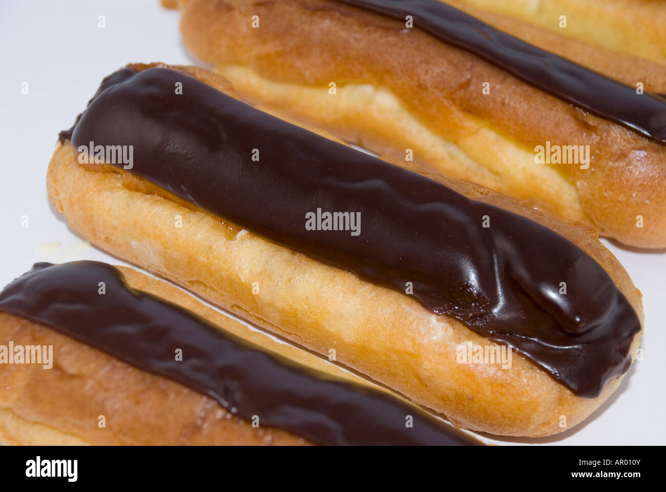 Close up of Chocolate eclair pastry Stock Photo - Alamy