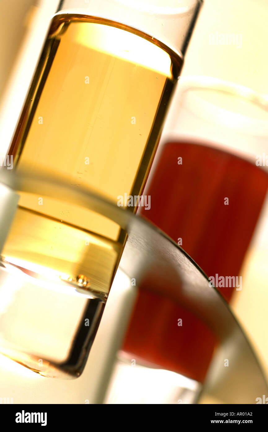 Coloured liquid in flask test hi-res stock photography and images - Alamy