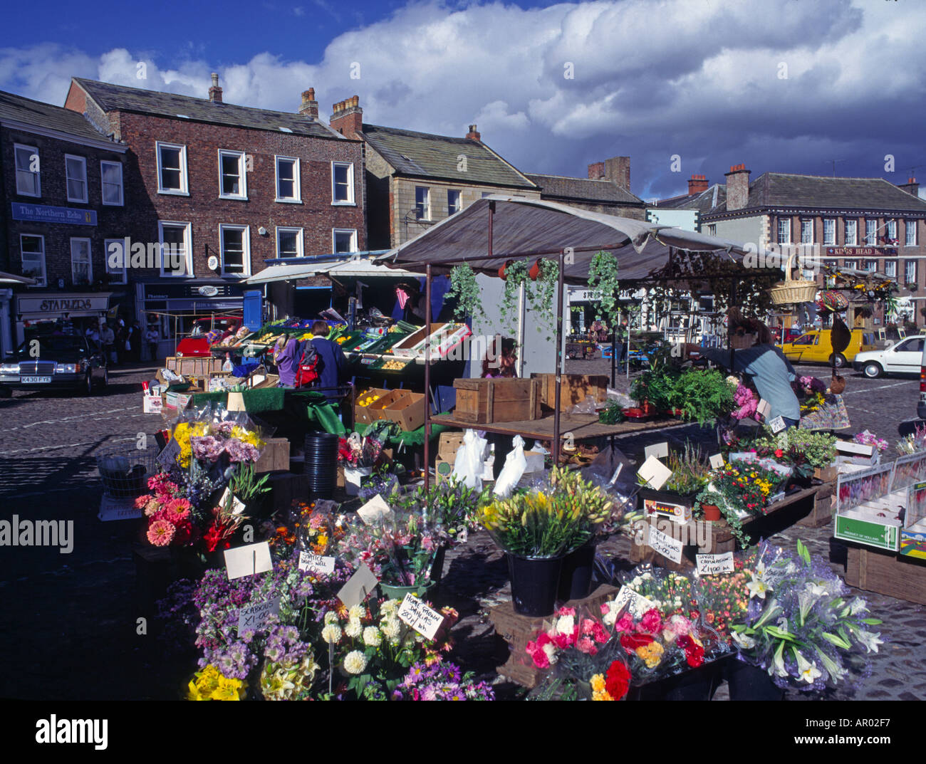 Market Day Richmond North Yorkshire England Stock Photo - Alamy