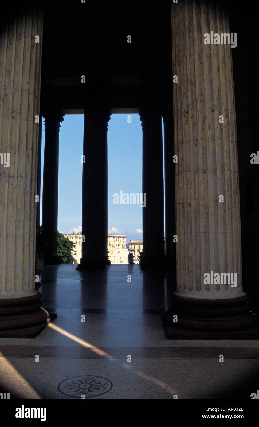 View Through Columns Of The Entrance To The University Stock Photo - Alamy