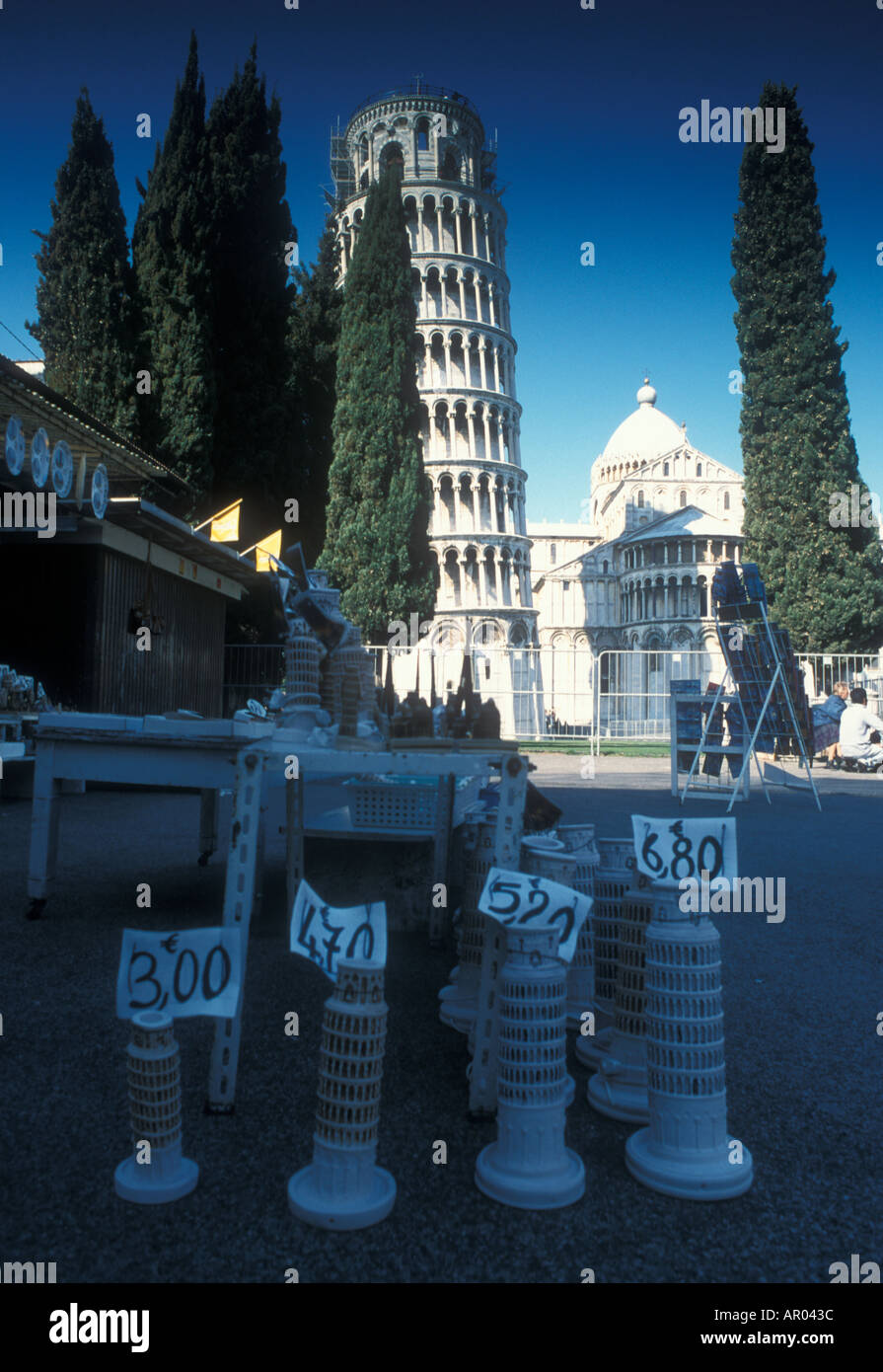 Tourist shop at Leaning Tower Pisa Italy Stock Photo - Alamy