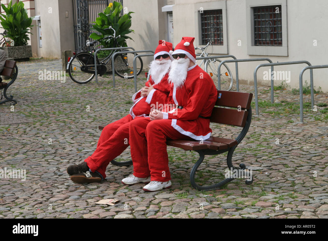 Masked santa claus hi-res stock photography and images - Alamy