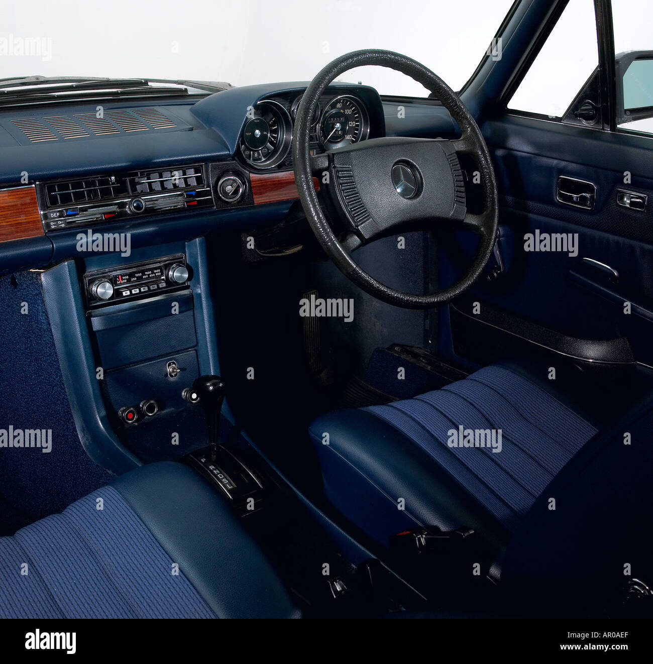 1975 Mercedes Benz 280CE Stock Photo - Alamy