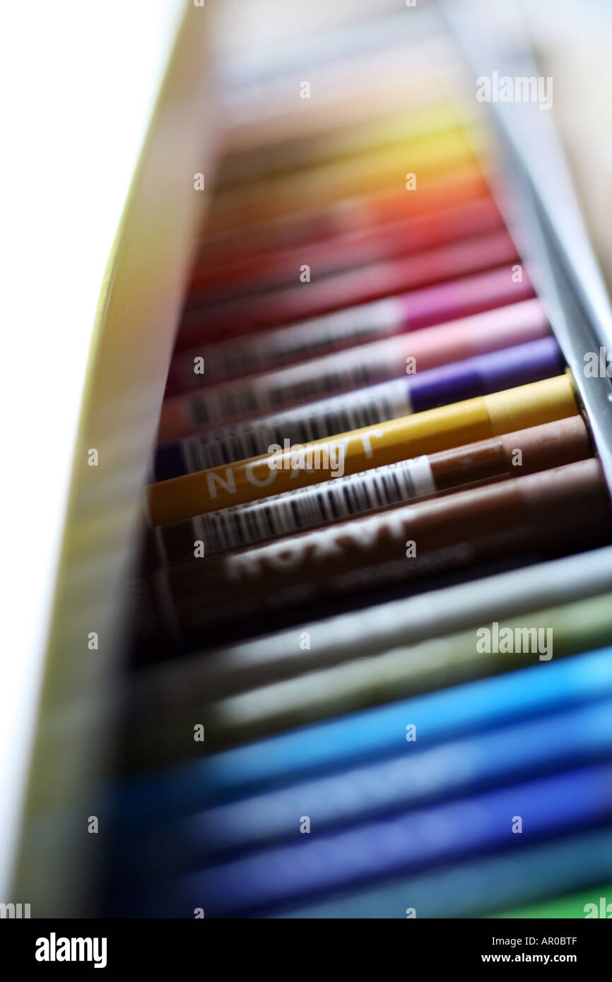 Range different colors paint hi-res stock photography and images - Alamy