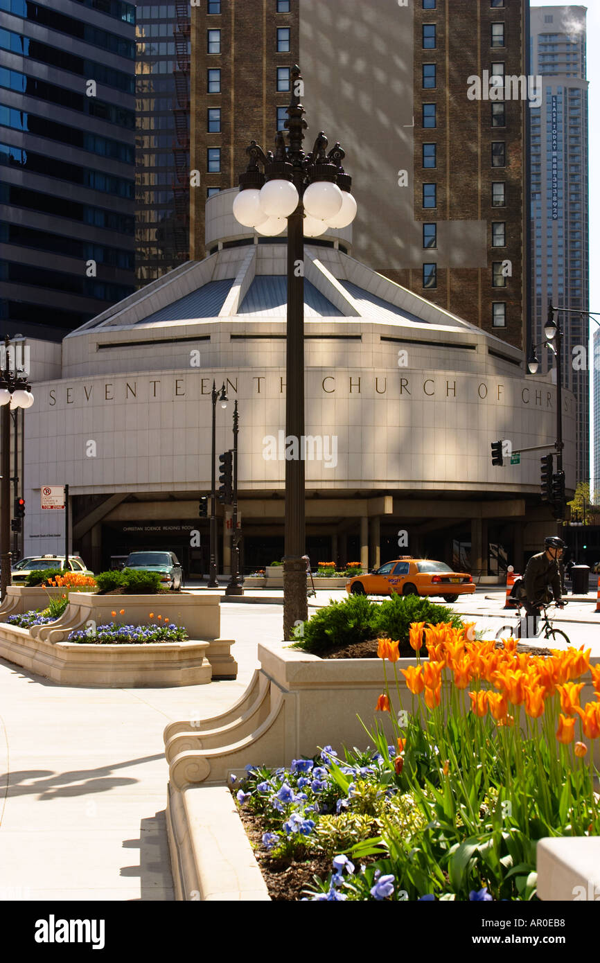 STREET SCENE Chicago Illinois Seventeeth Church of Christ buiding on ...