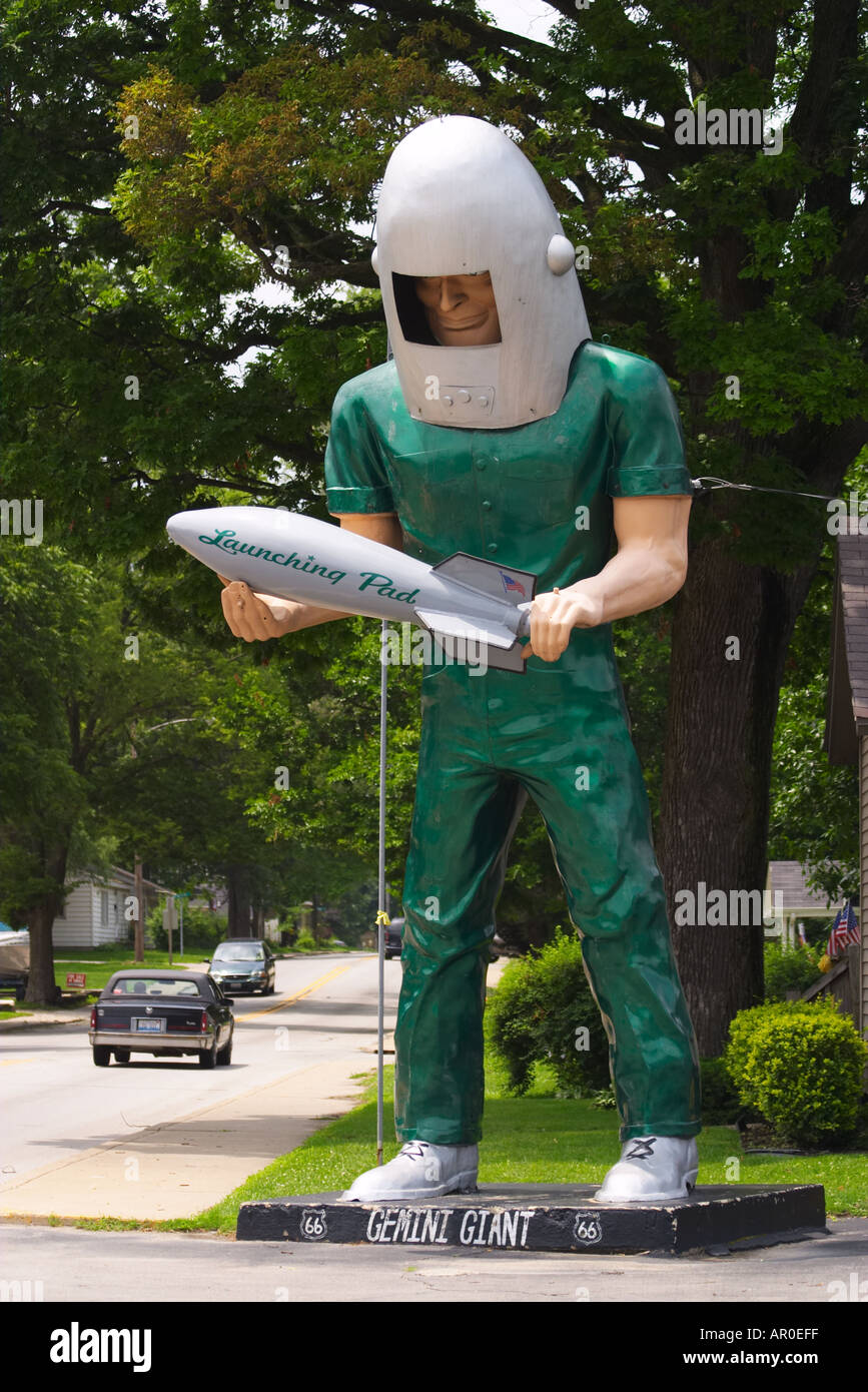 ILLINOIS Wilmington Large spaceman holds rocket statue known as Gemini ...