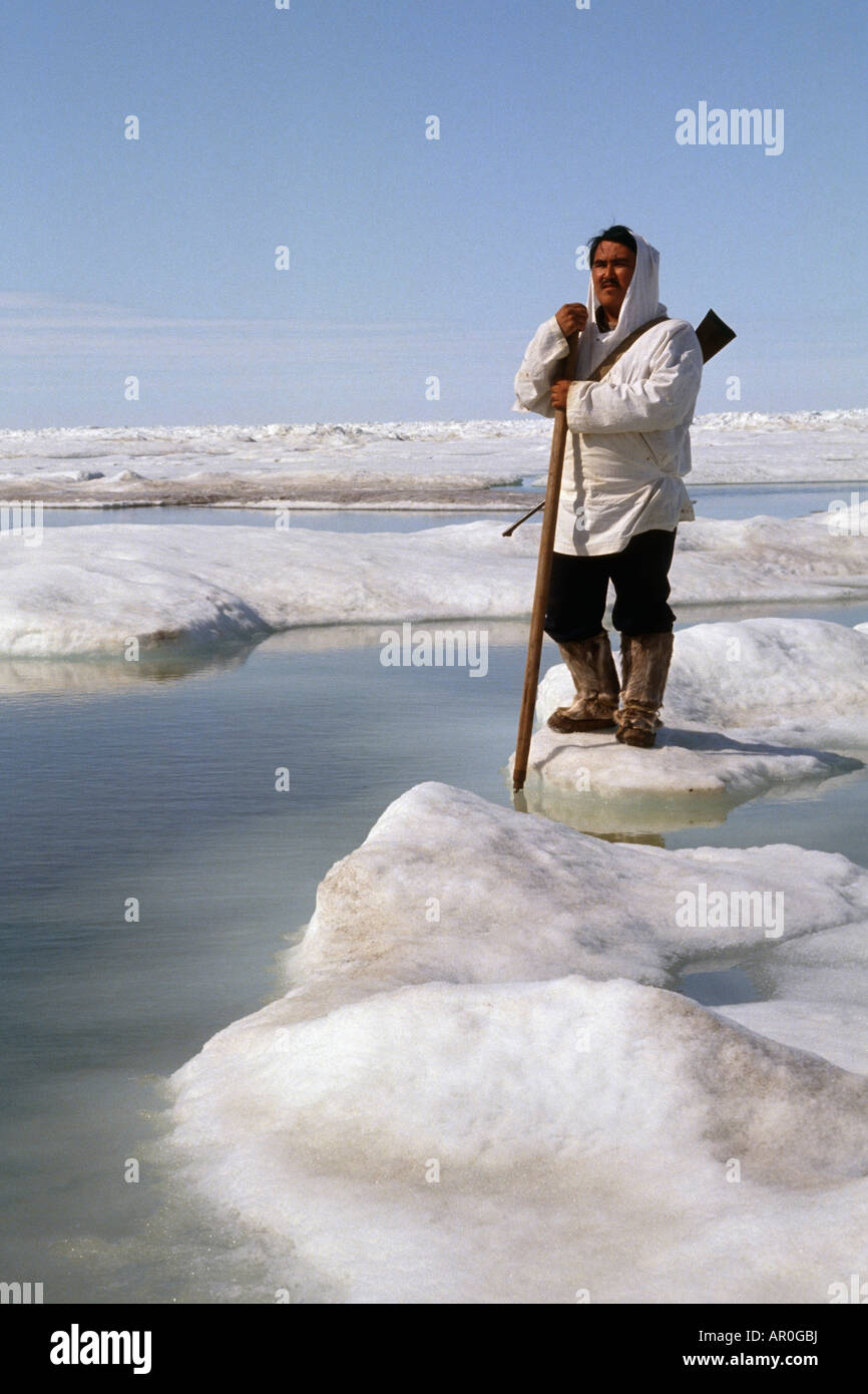To brave alaska hi-res stock photography and images - Alamy