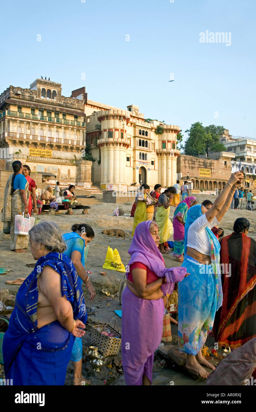 Ritual morning puja. Assi Ghat. Ganges river. Varanasi. India Stock ...
