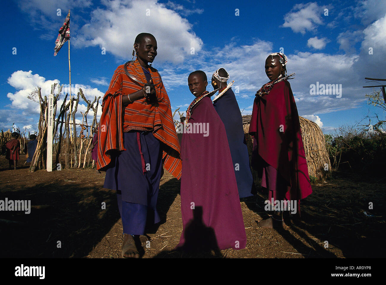 Massai dance hi-res stock photography and images - Alamy