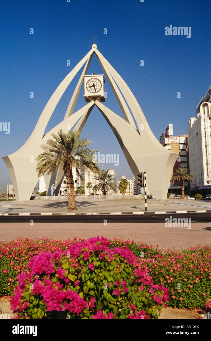 Tapering structure hi-res stock photography and images - Alamy