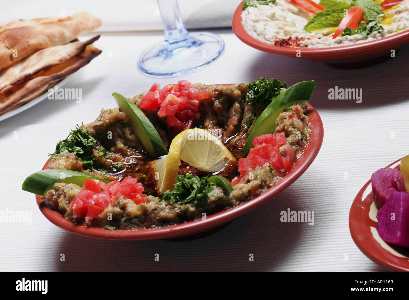 Lebanese salads hi-res stock photography and images - Alamy