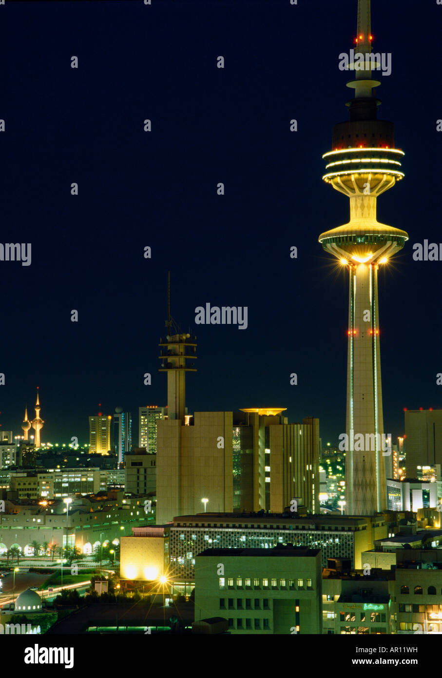 Kuwait city & the Liberation tower Stock Photo - Alamy