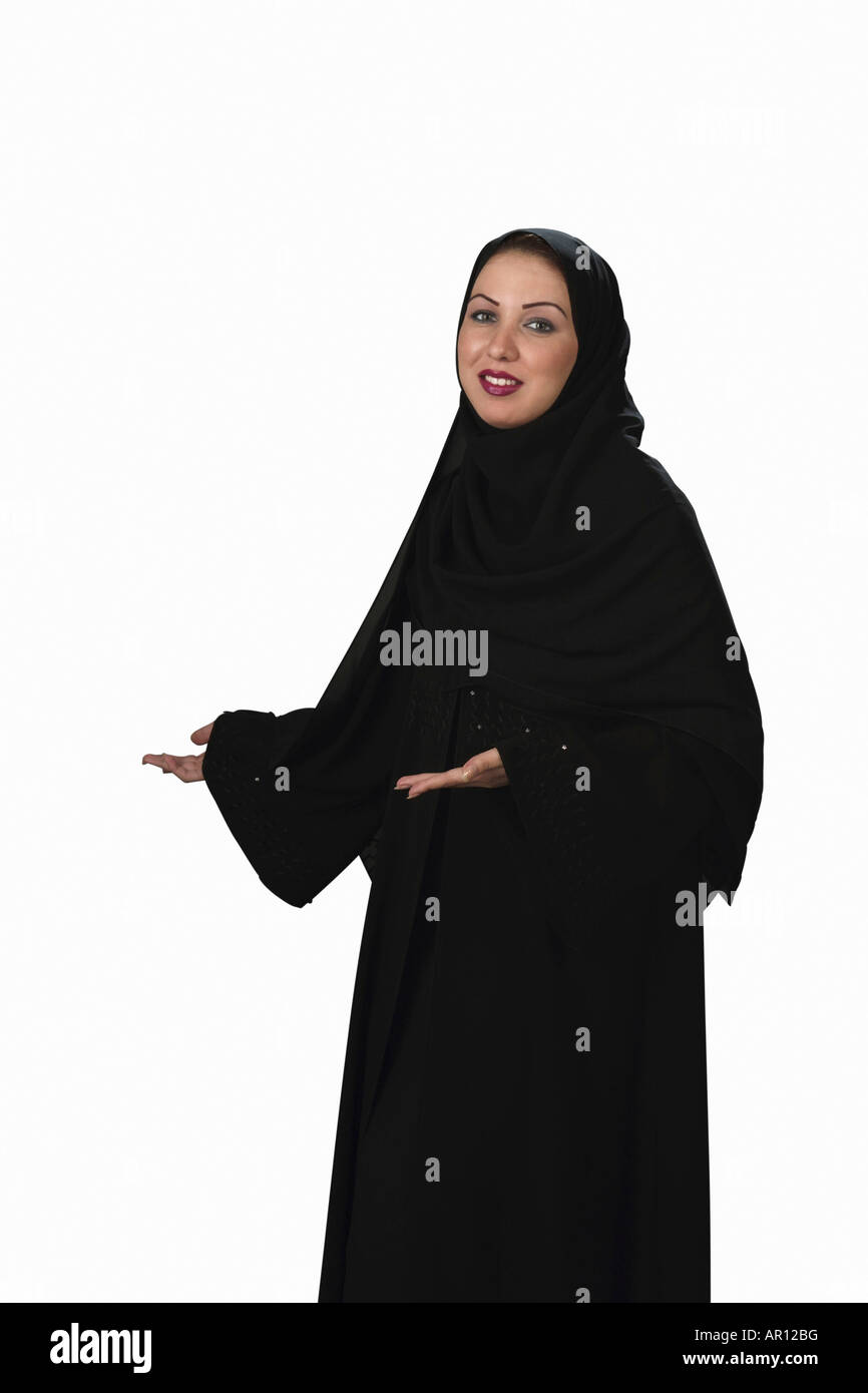 Arab lady on a conversation Stock Photo - Alamy