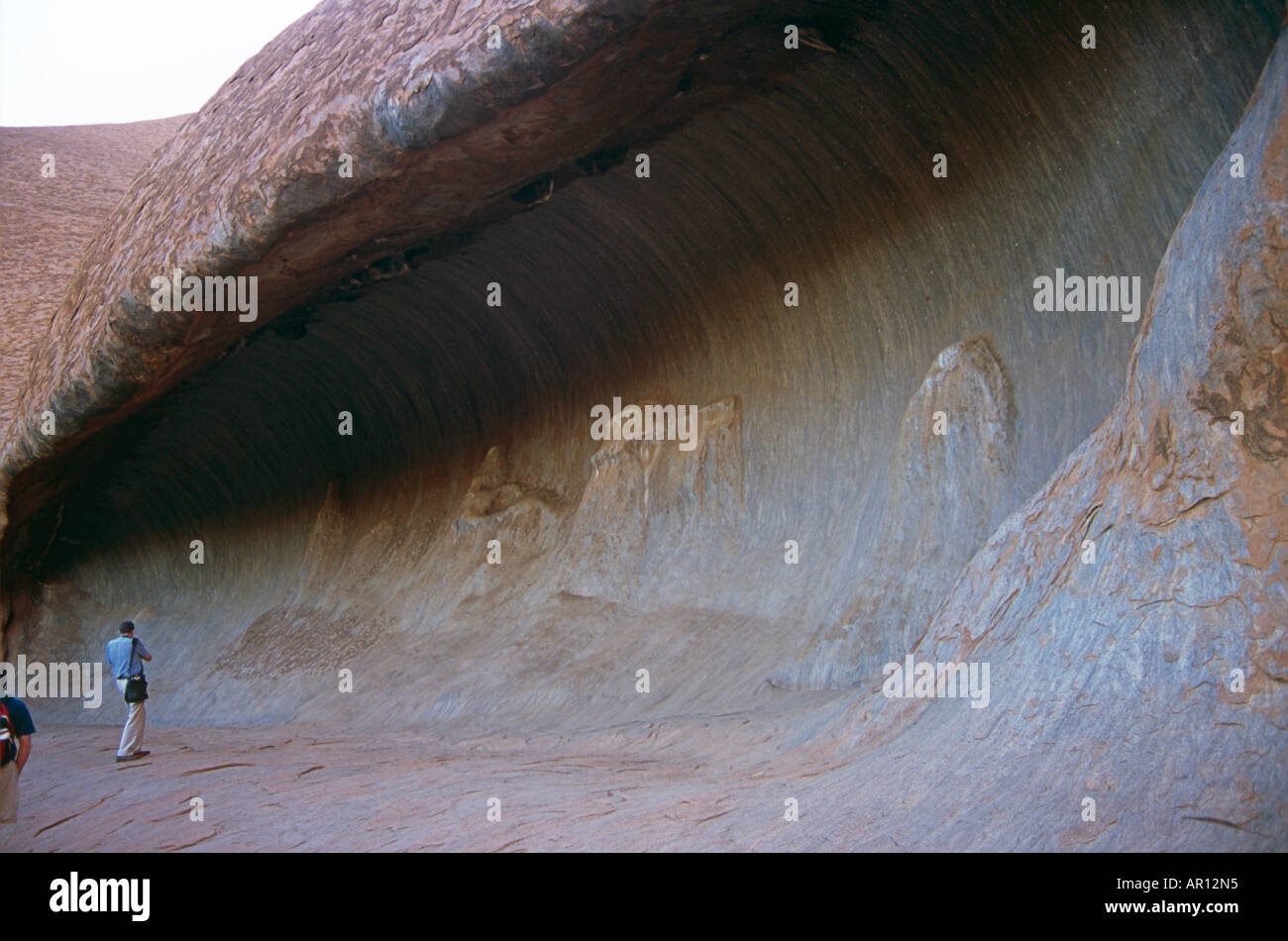 Mount Uluru, Ayers Rock, fold in rock, Kata Tjuta National Park ...