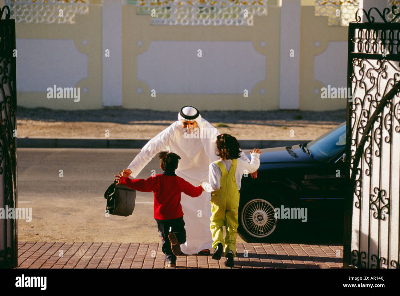 Welcome hug father hi-res stock photography and images - Alamy