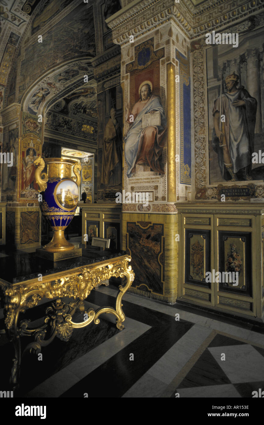 Italy Rome Vatican Museum interior architecture Stock Photo - Alamy
