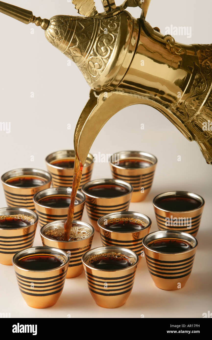 Large arabic coffee pot hi-res stock photography and images - Alamy