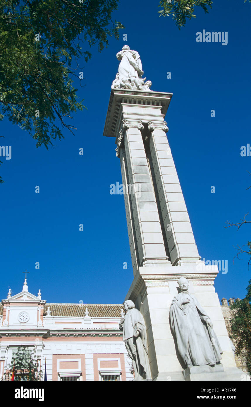 Monumento a la inmaculada concepcion hi-res stock photography and ...
