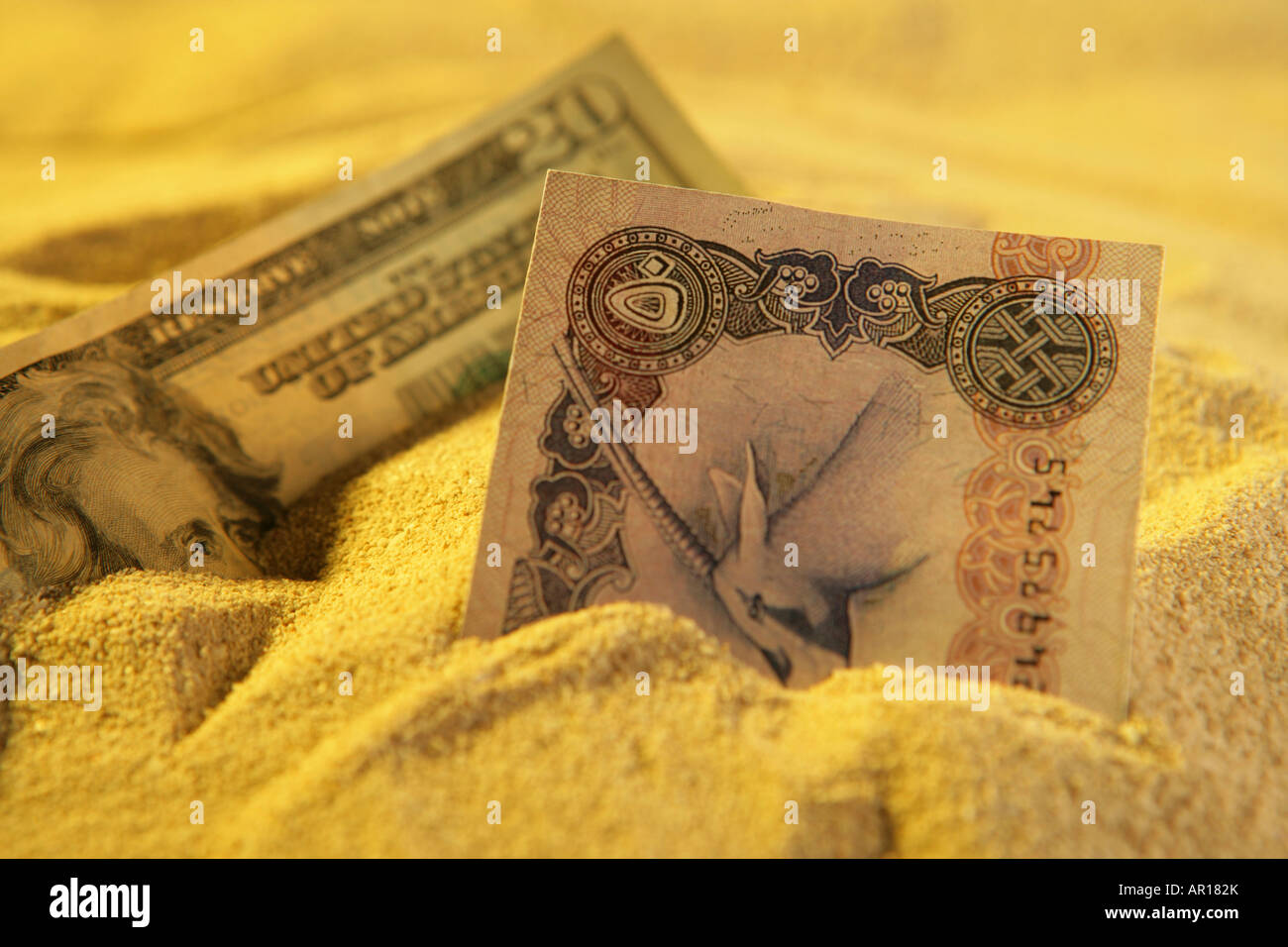 Arab money hi-res stock photography and images - Alamy