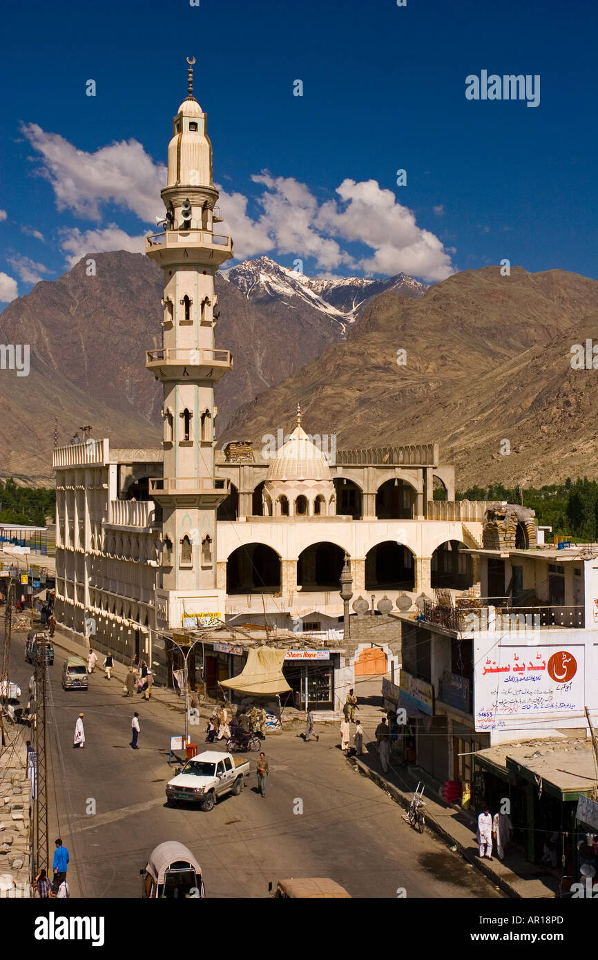 Friday bridge village hi-res stock photography and images - Alamy