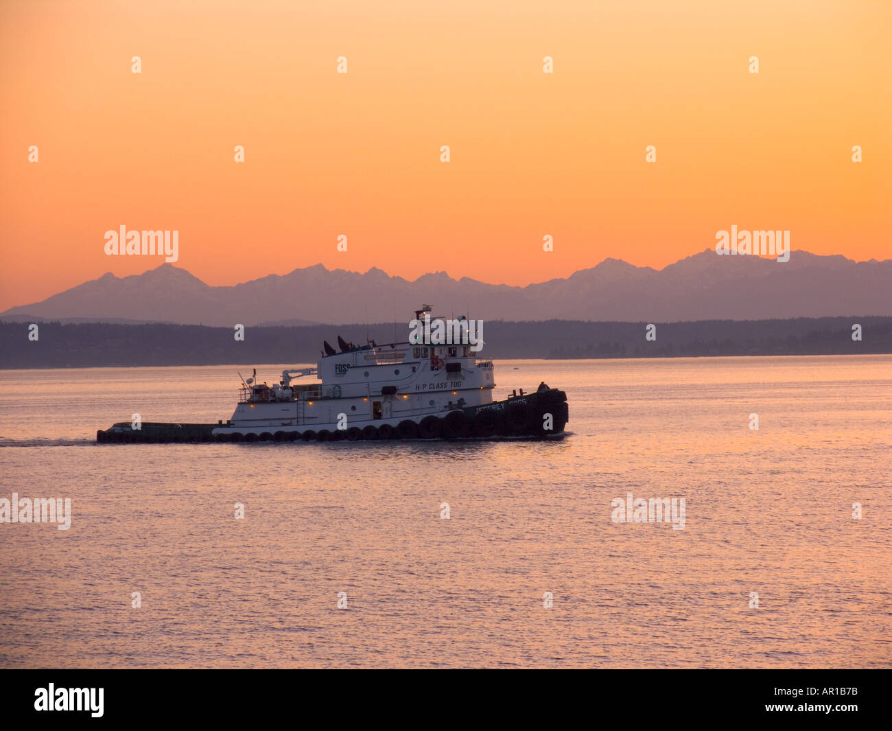 Foss tugboat hi-res stock photography and images - Alamy