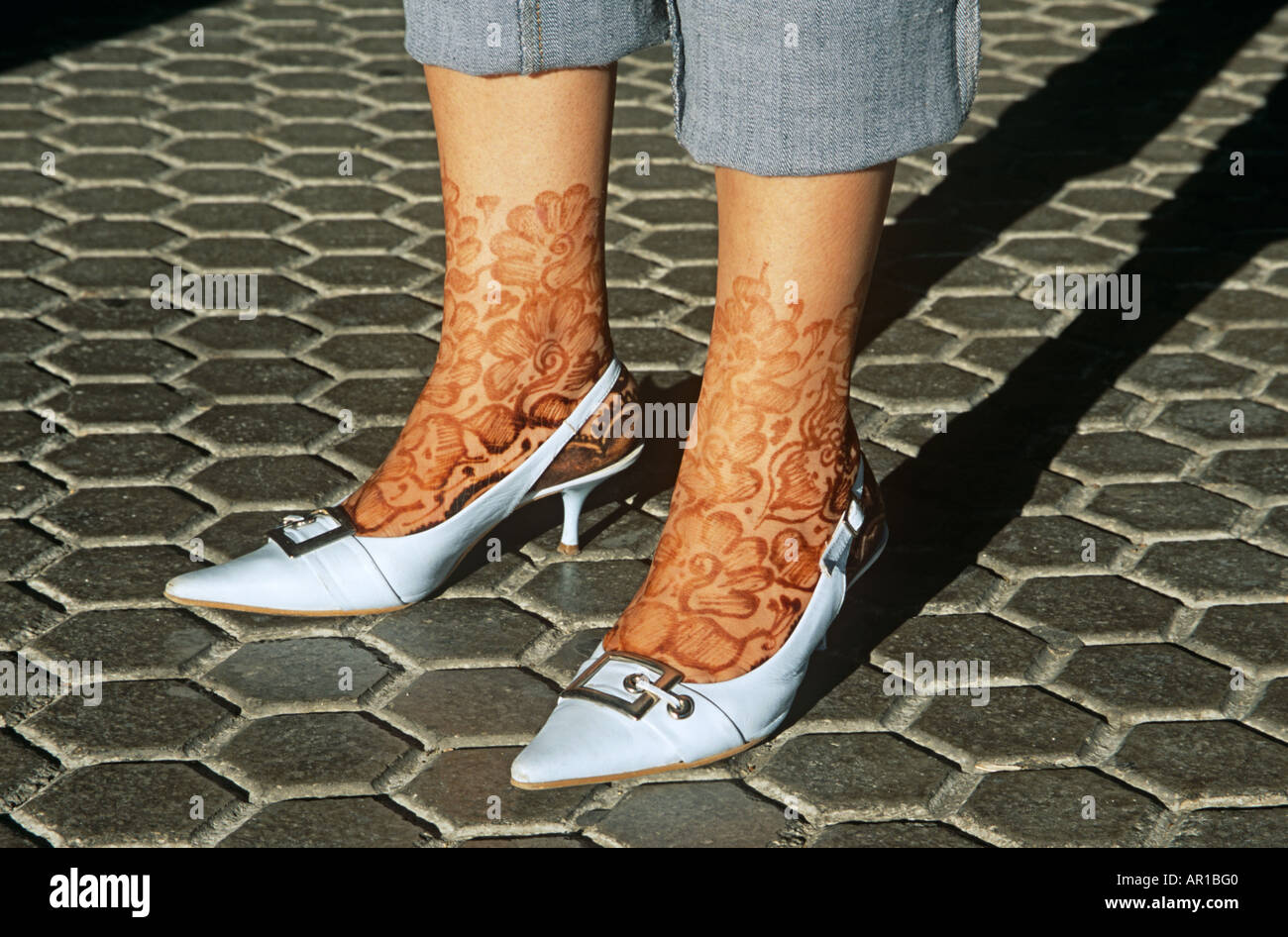 Lady legs art hi-res stock photography and images - Alamy