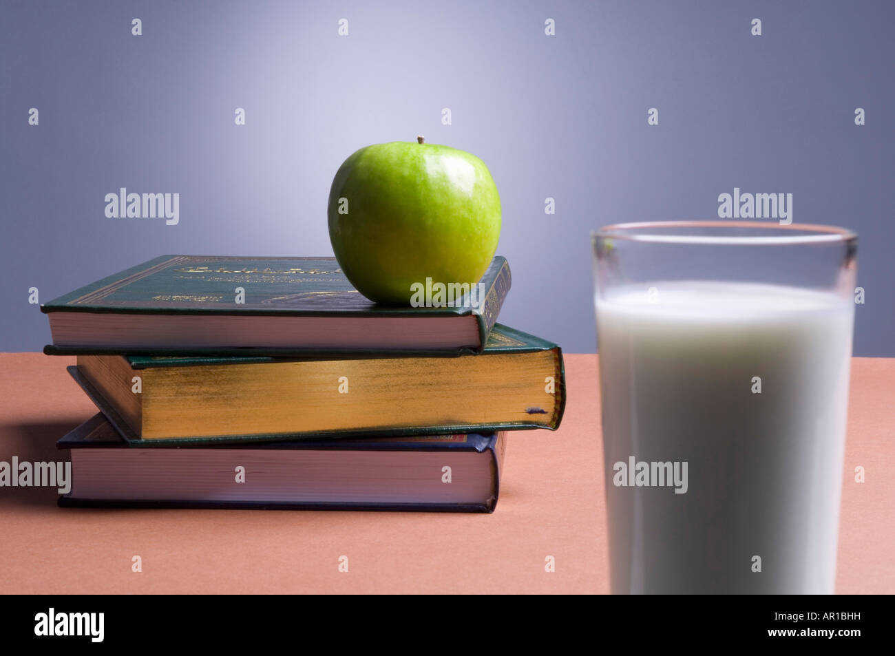 Informative books hi-res stock photography and images - Alamy