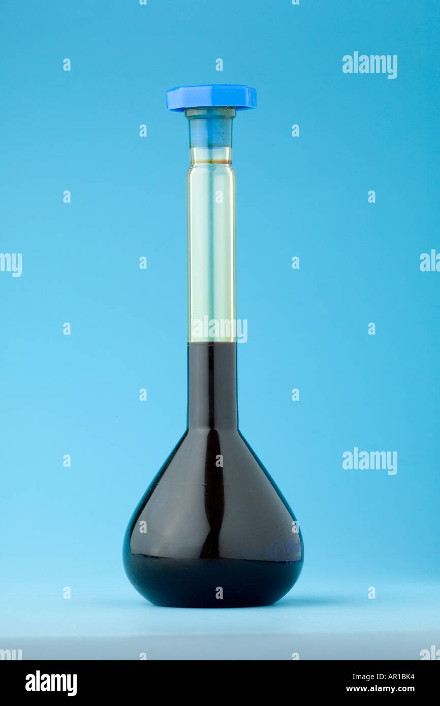 Viscosity chemicals hi-res stock photography and images - Alamy