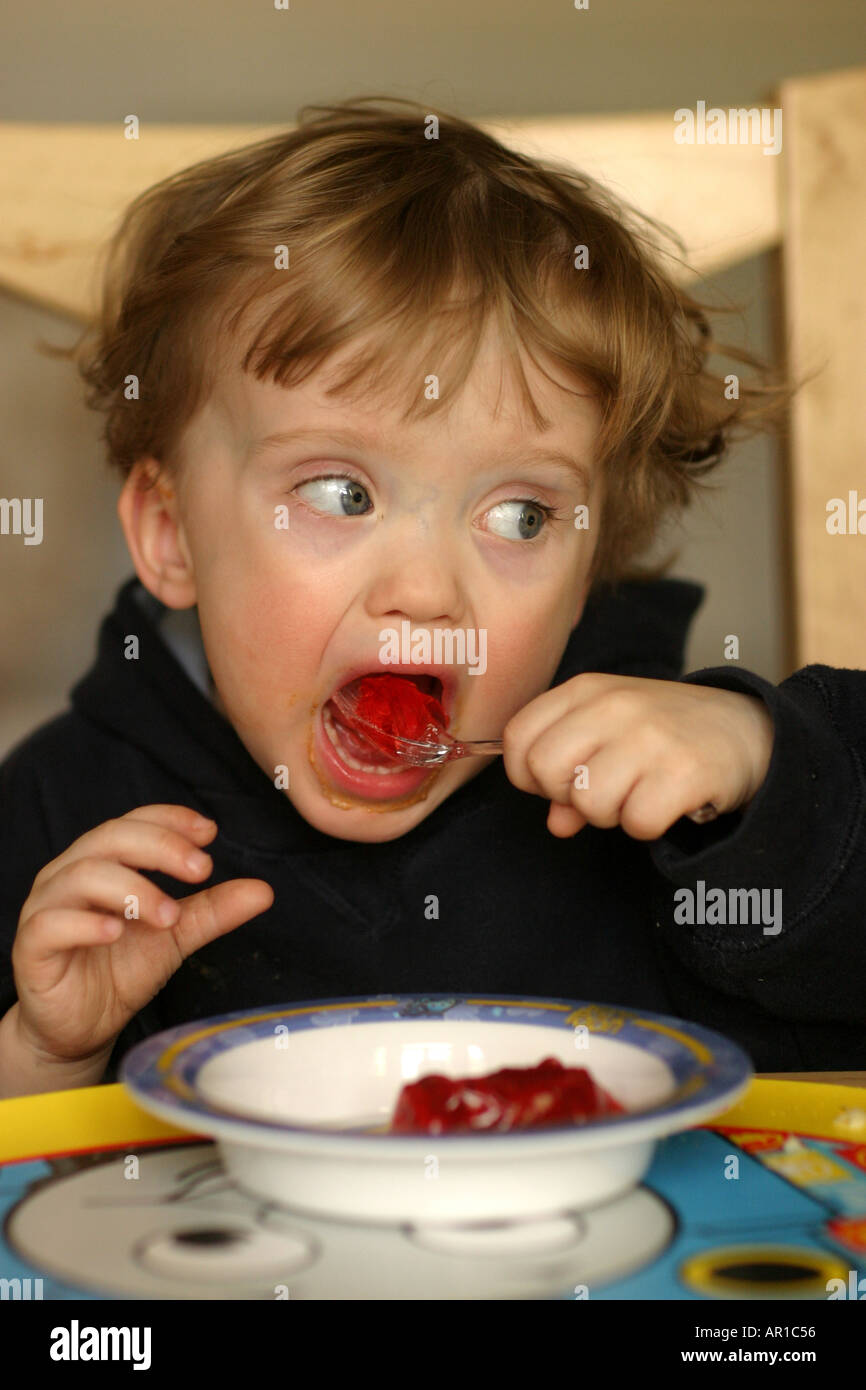 Two eating happ hi-res stock photography and images - Alamy