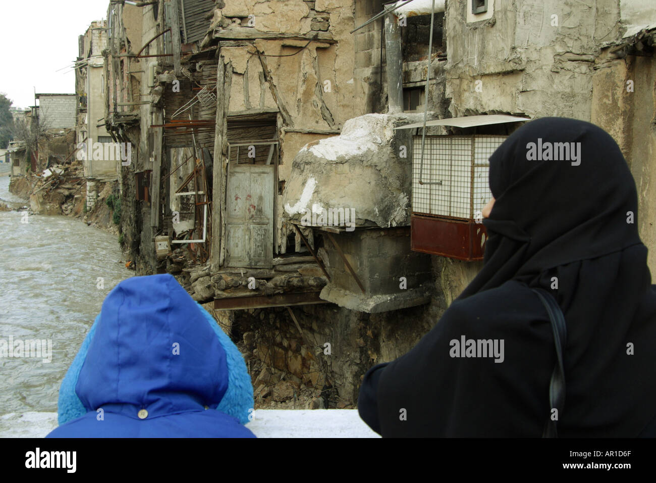 River in the old town of Damascus Stock Photo - Alamy