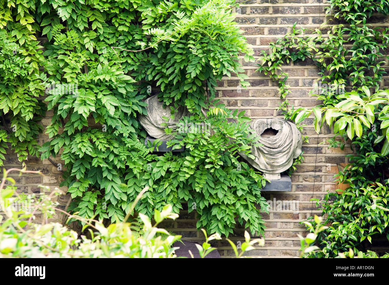 Roman ornaments hi-res stock photography and images - Alamy