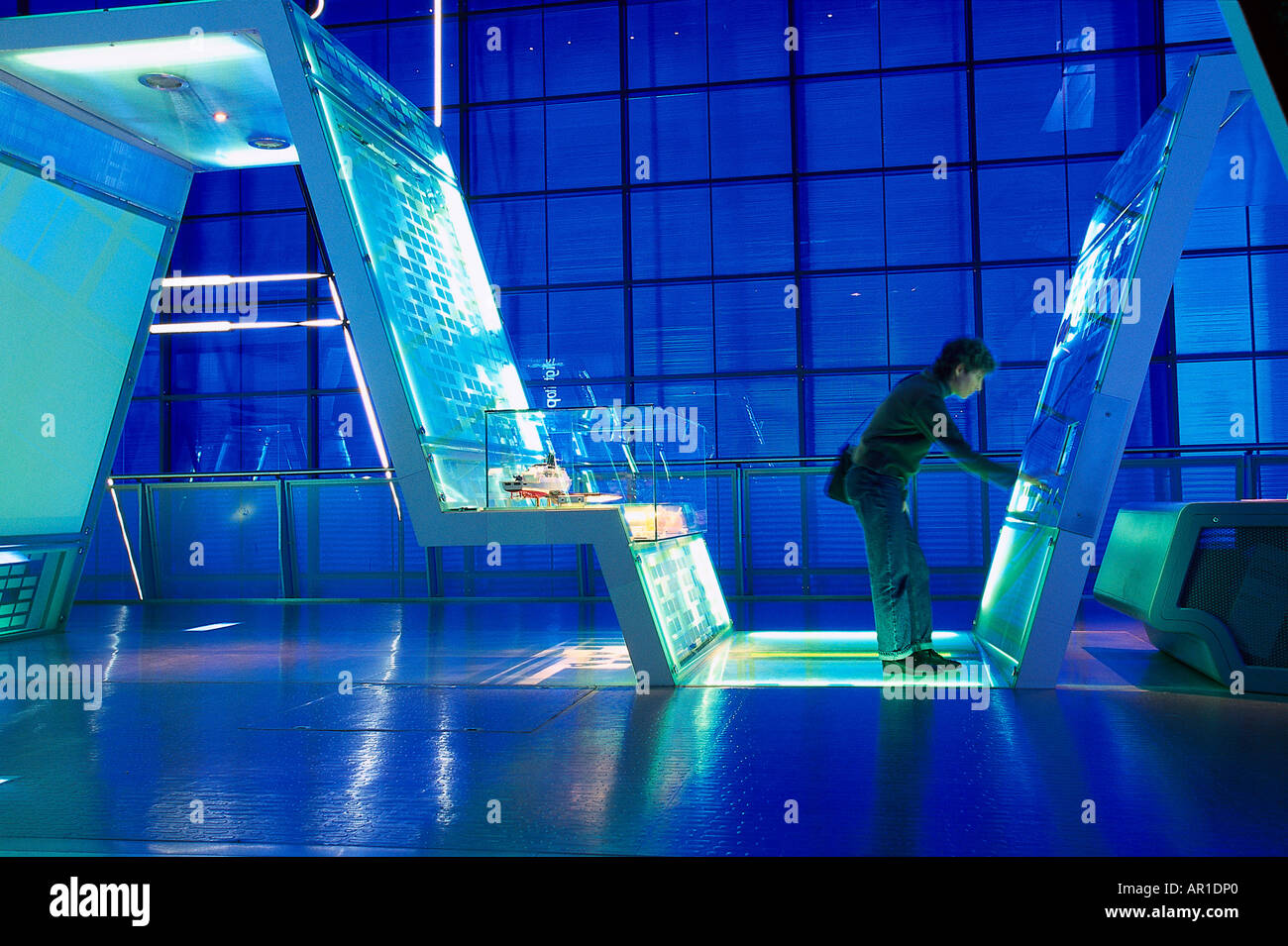 Science museum london interior hi-res stock photography and images - Alamy