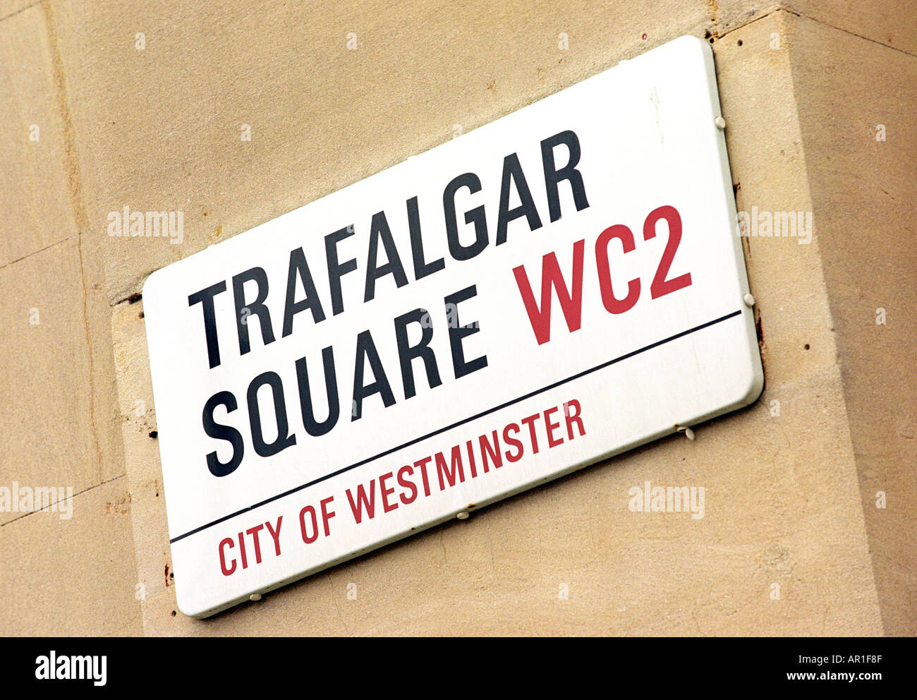 Trafalgar square direction sign hi-res stock photography and images - Alamy