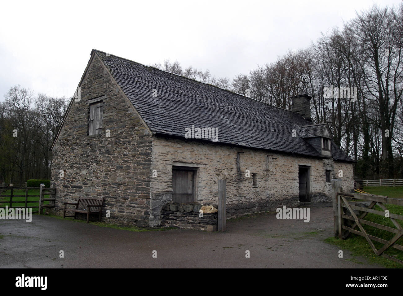 Museum of Welsh Life Cilewent Farmhouse Llansanffraid Cwmteuddwr ...