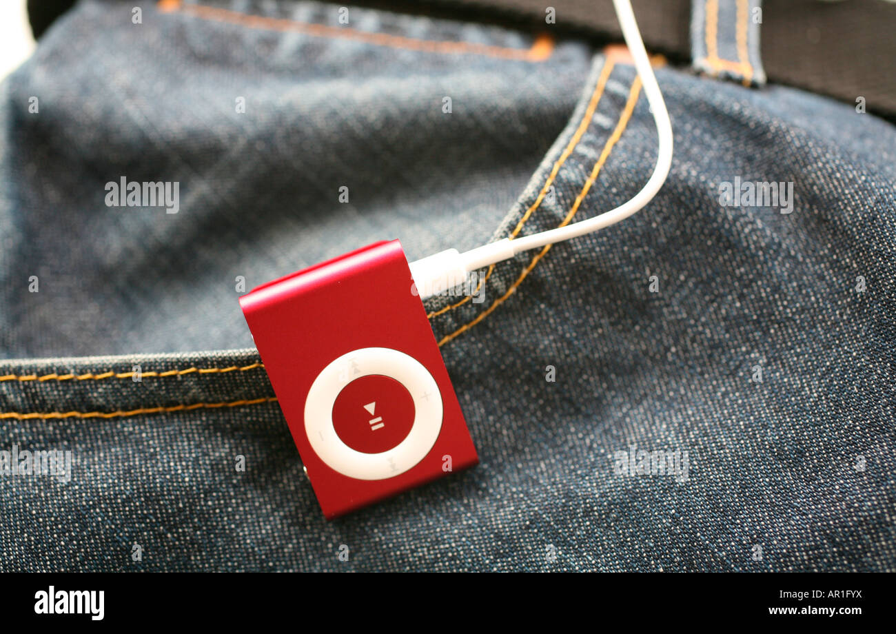 Ipod shuffle hi-res stock photography and images - Alamy